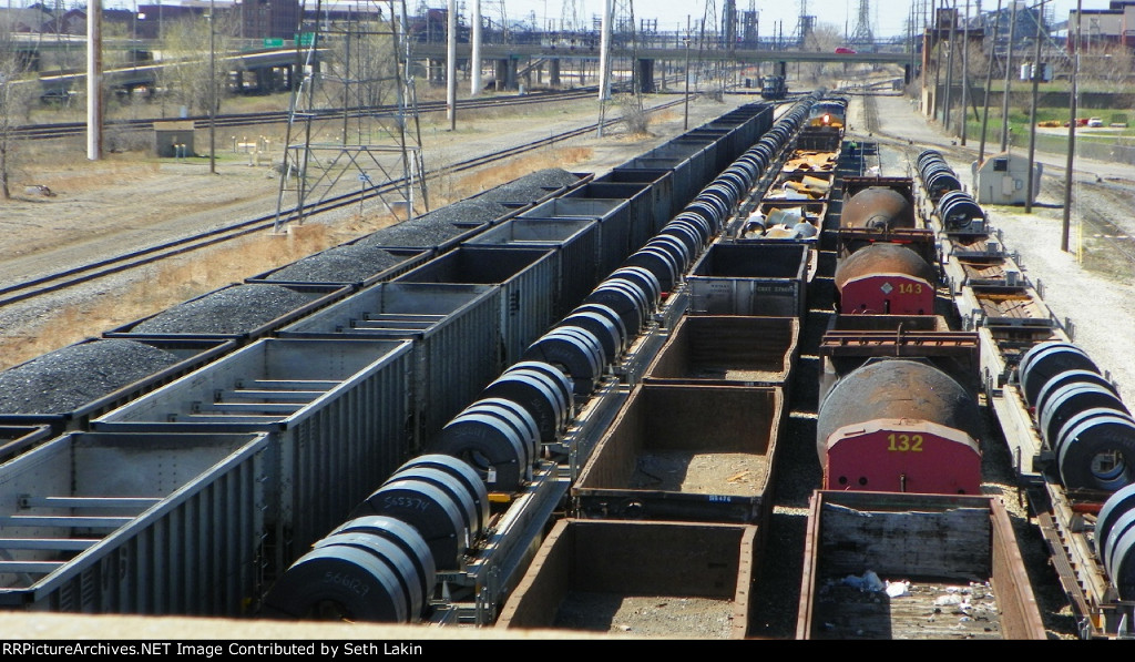 IHB/EJE/NS/INLX Lake Front Yard